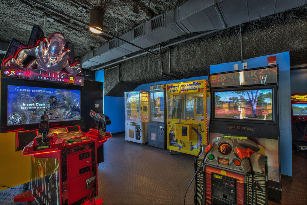 Amenities - SPLASH303E